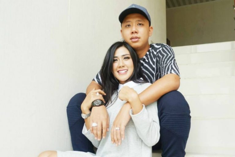 OJK Beri Label Bodong Pada Perusahan Pablo, Ini Kata Rey Utami - Rancah ...