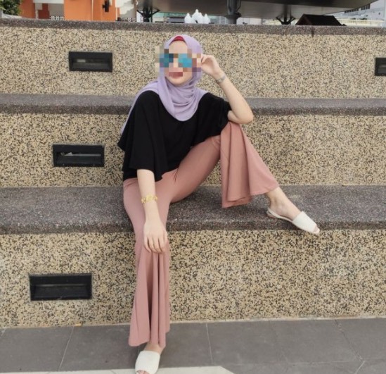 Posting Foto dengan Pose Begini, Wanita Berhijab Ini Dibully Netizen ...